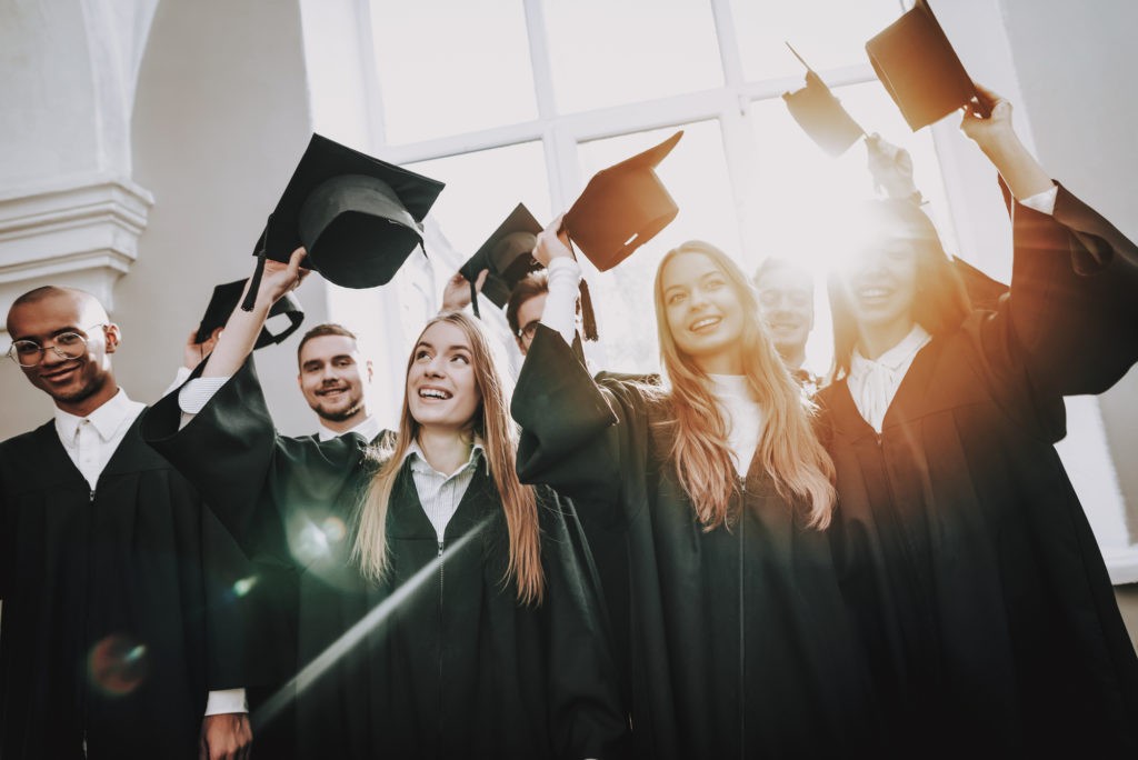 Was bedeutet Alumni?